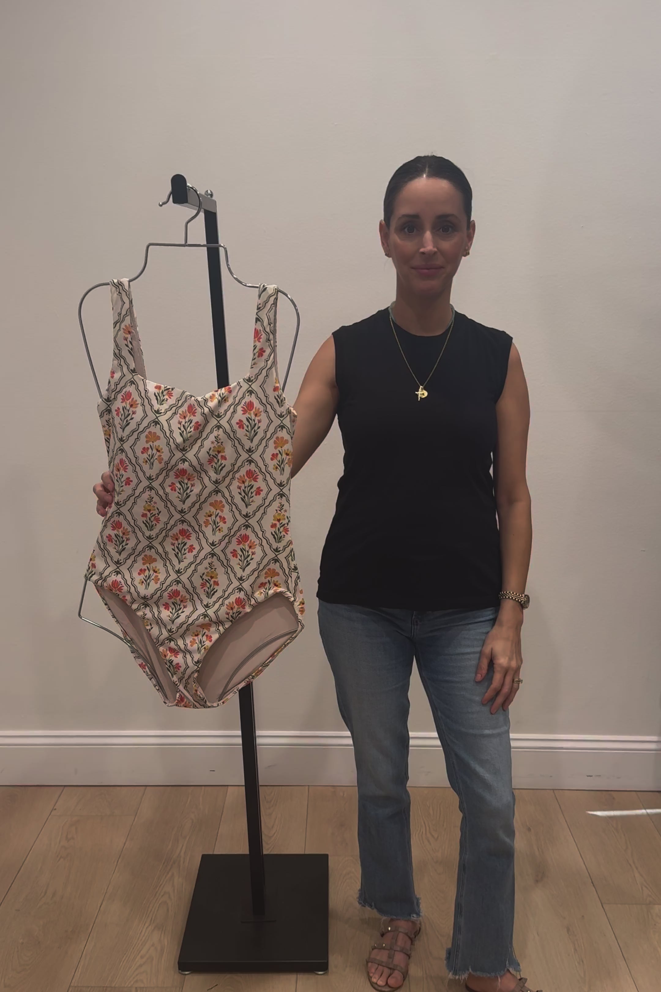 Janece Seamless Square Neck One-piece Swimsuit – Hermoza